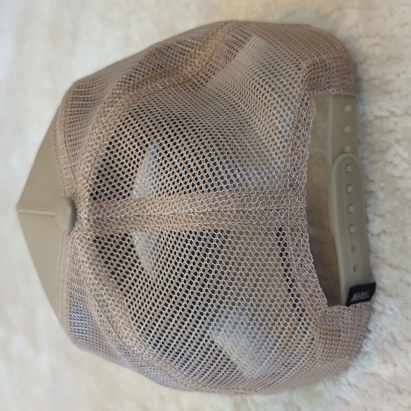Goorin Bros | Accessories | Goorin Bros Faded Animal Farm Snapback ...